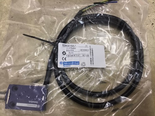 TELEMECANIQUE XCMD2102L1 ราคา 1076 บาท