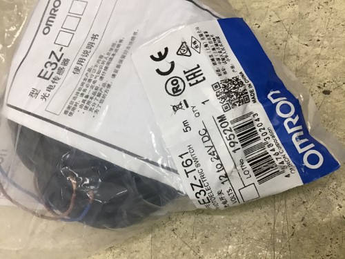 OMRON E3Z-T61 5M ราคา 2150 บาท