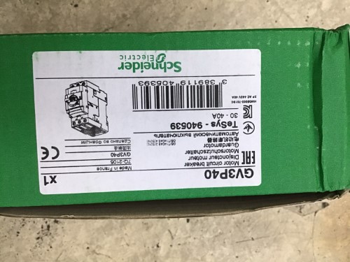 SCHNEIDER GV3-P40 + GVAN11 ราคา 2994 บาท