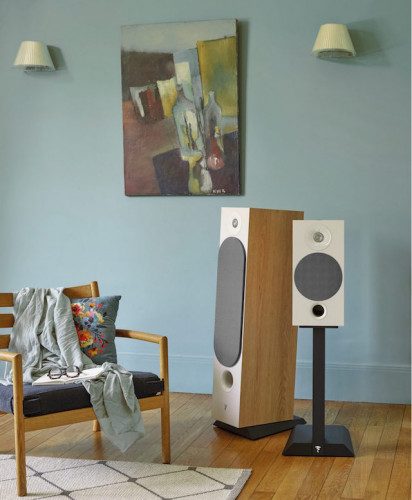 Focal Chora Stand